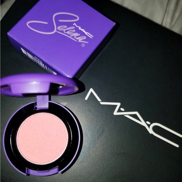 MAC Cosmetics | Makeup | Selena Mac Fotos Y Recuerdos Eyeshadow | Poshmark